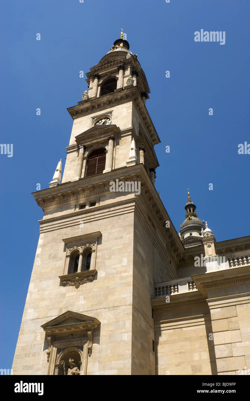 Budapest stephen basilica hi-res stock photography and images - Alamy
