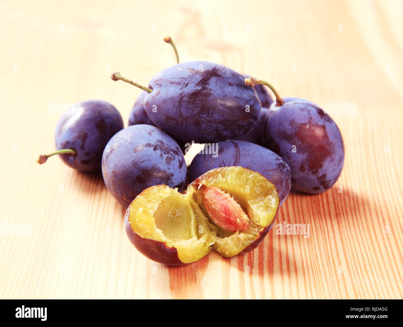 Damson Plums High Resolution Stock Photography and Images - Alamy