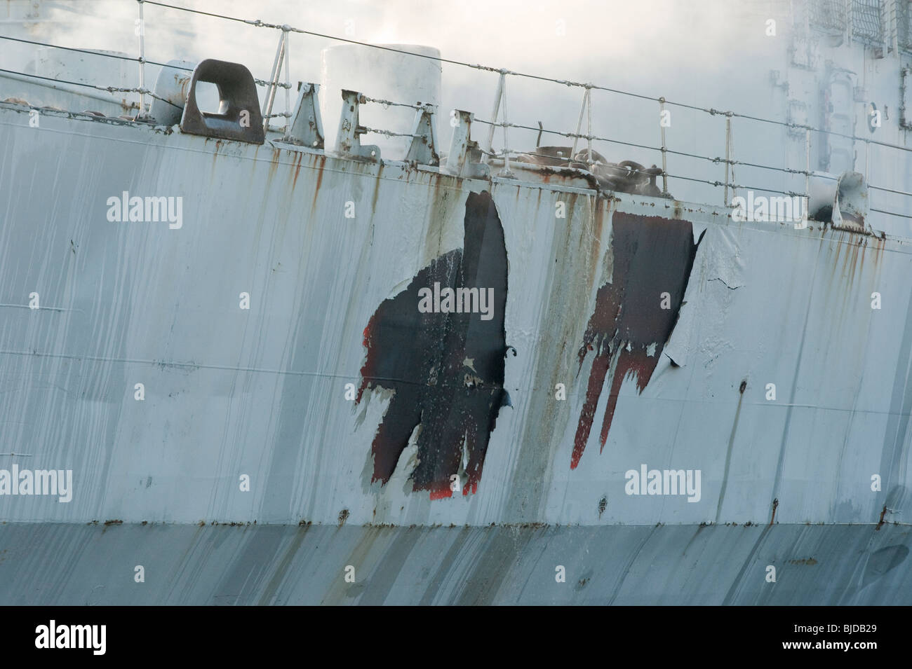 Steel hull ship hi-res stock photography and images - Alamy