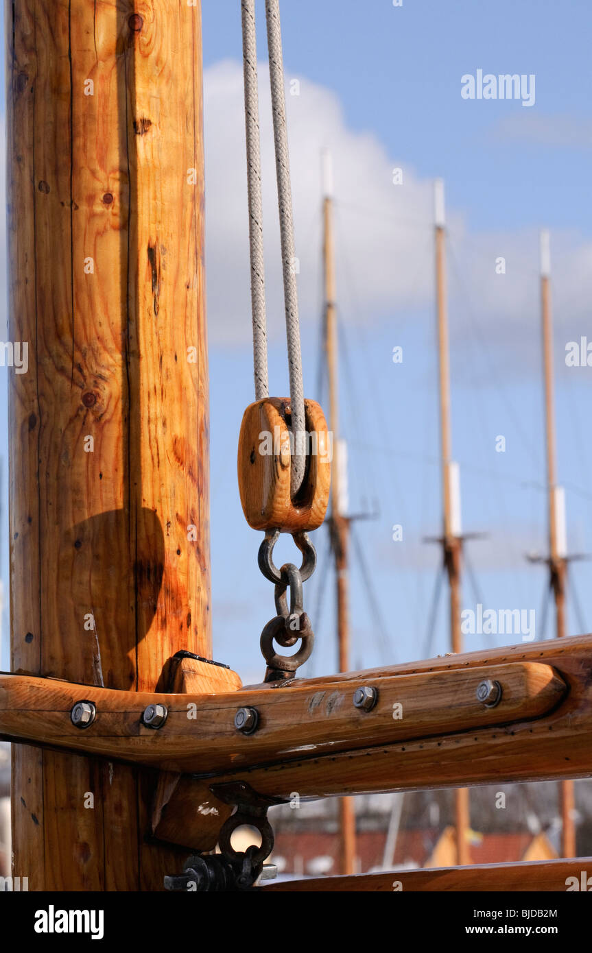 Boom boat hi-res stock photography and images - Alamy