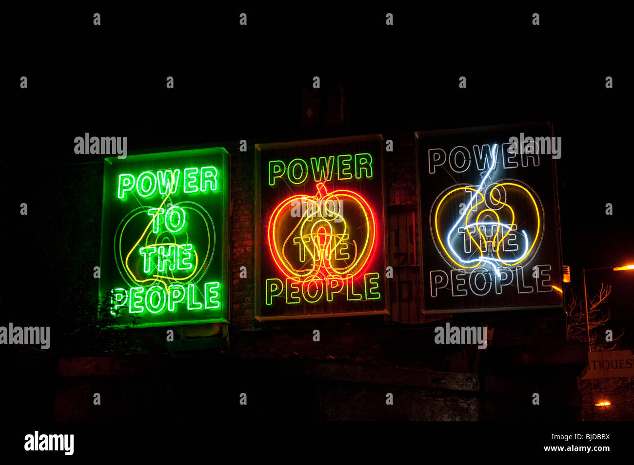 Neon sign - Power to the People Stock Photo - Alamy