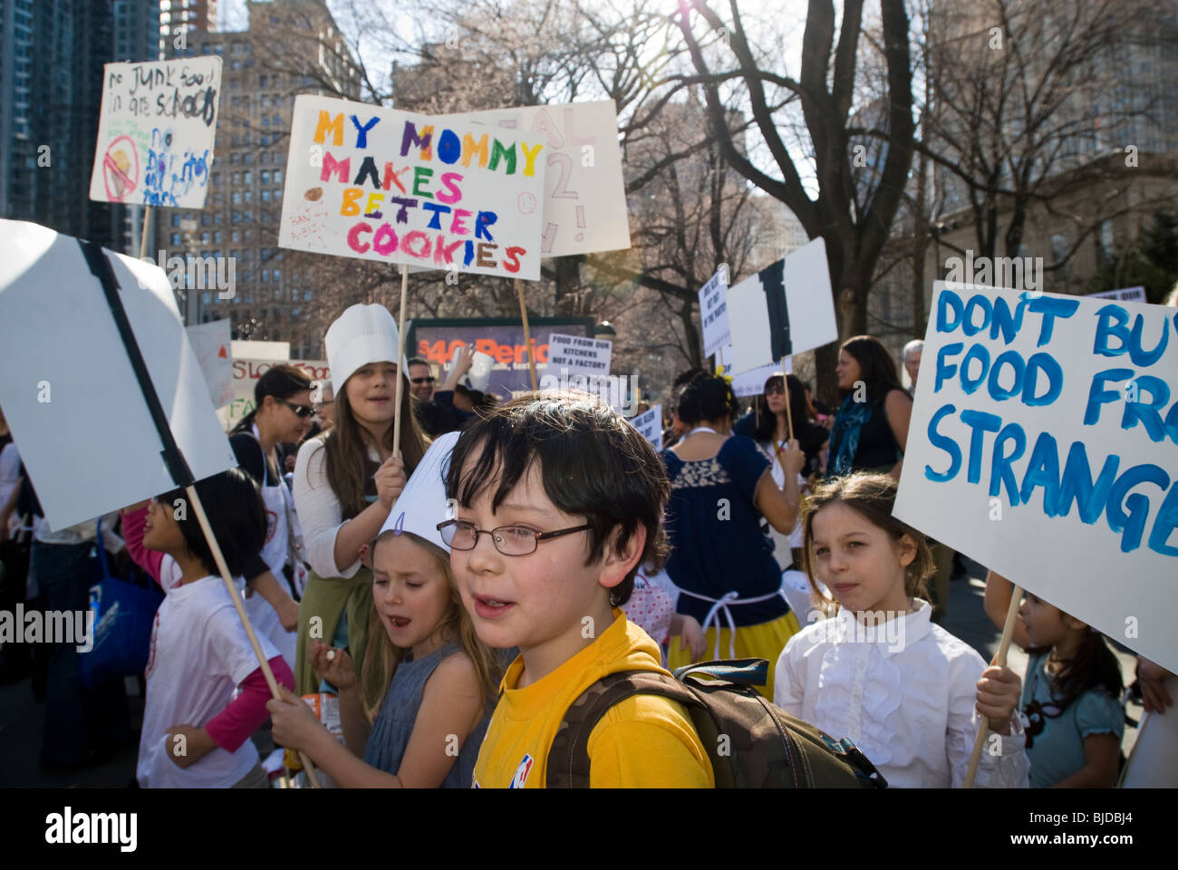 Parents and children rally against New York Dept. of Education ban on ...
