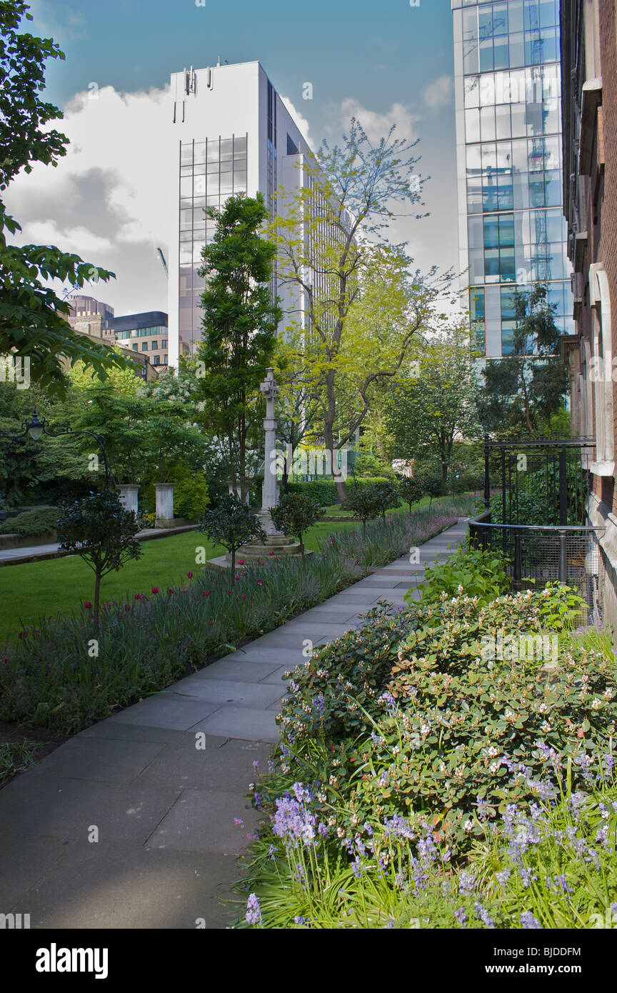 St botolph’s aldgate hi-res stock photography and images - Alamy