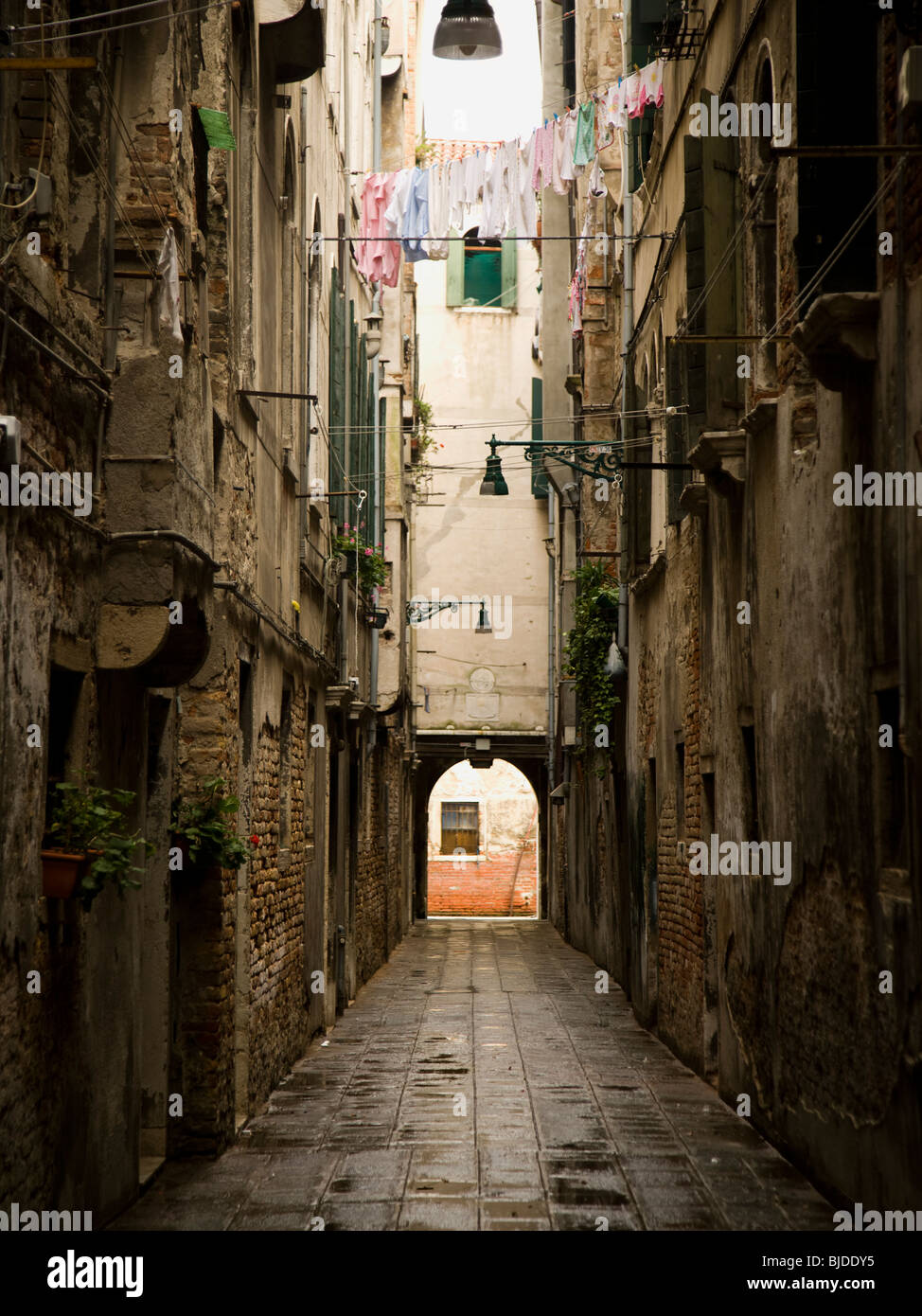 Alleyway in Europe Stock Photo - Alamy