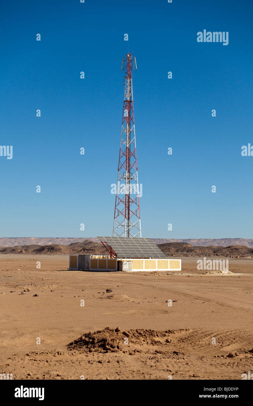 Middle east solar panels hi-res stock photography and images - Alamy