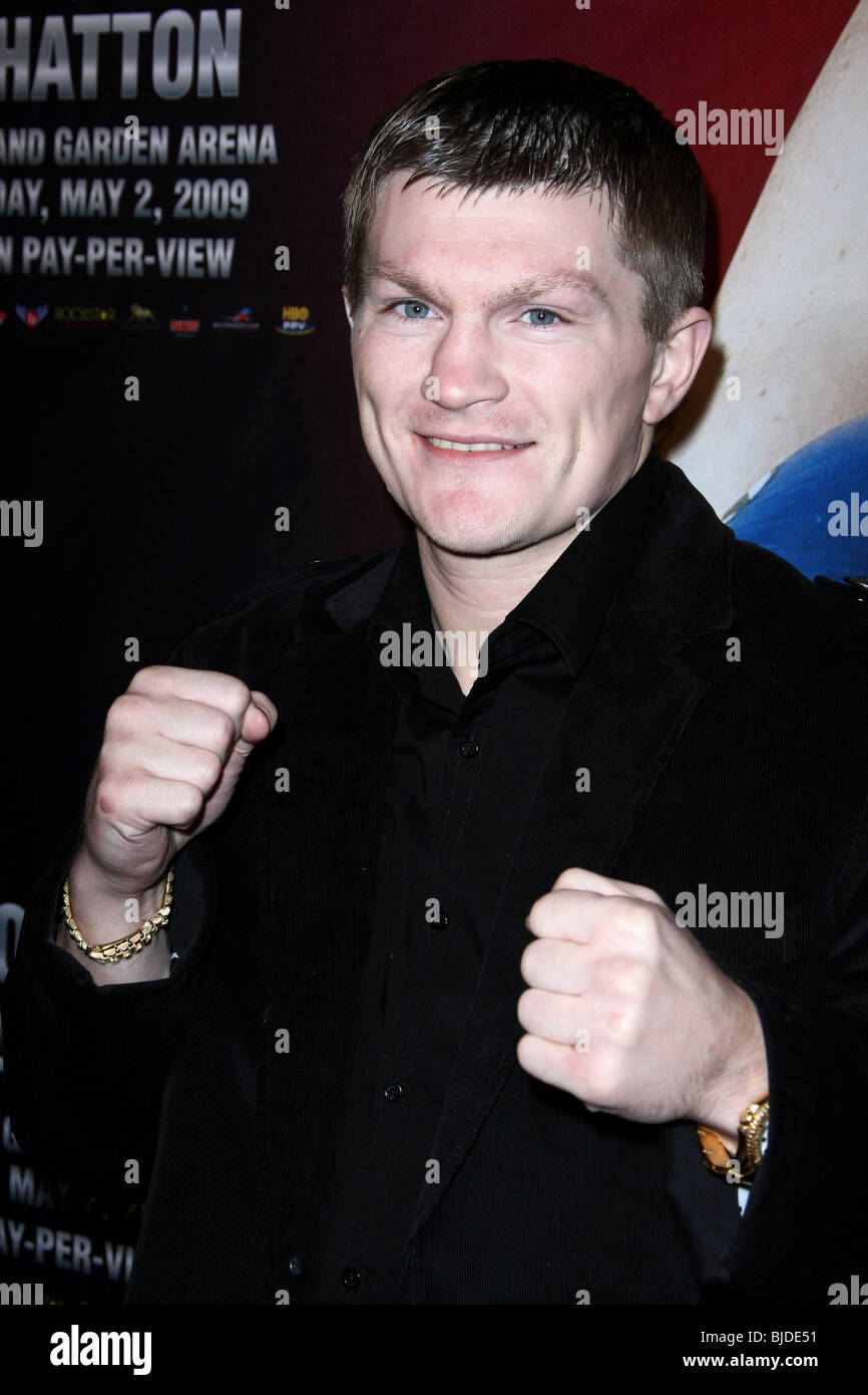 The boxer ricky hatton hi-res stock photography and images - Alamy