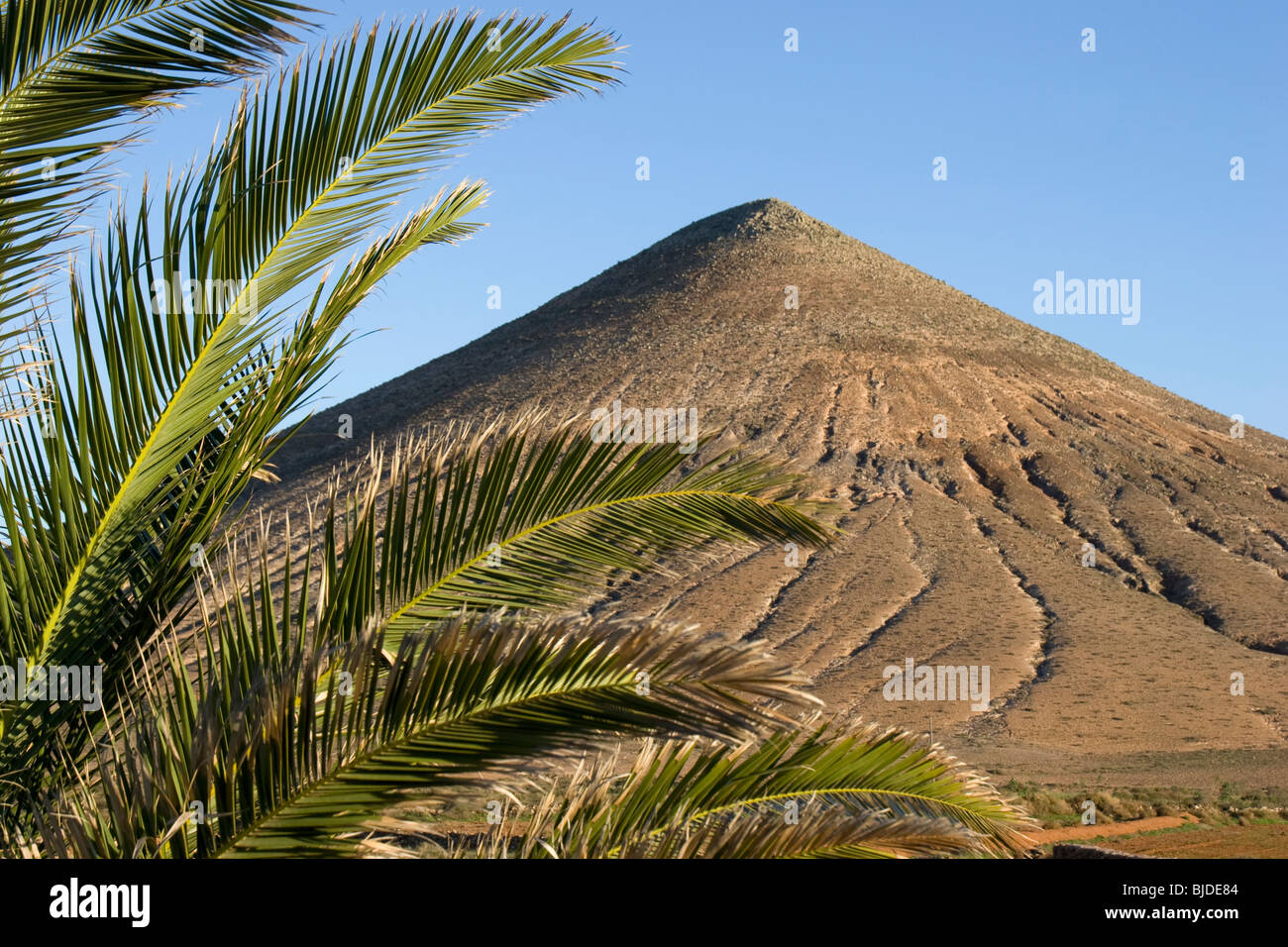 Extinct volcano hi-res stock photography and images - Alamy