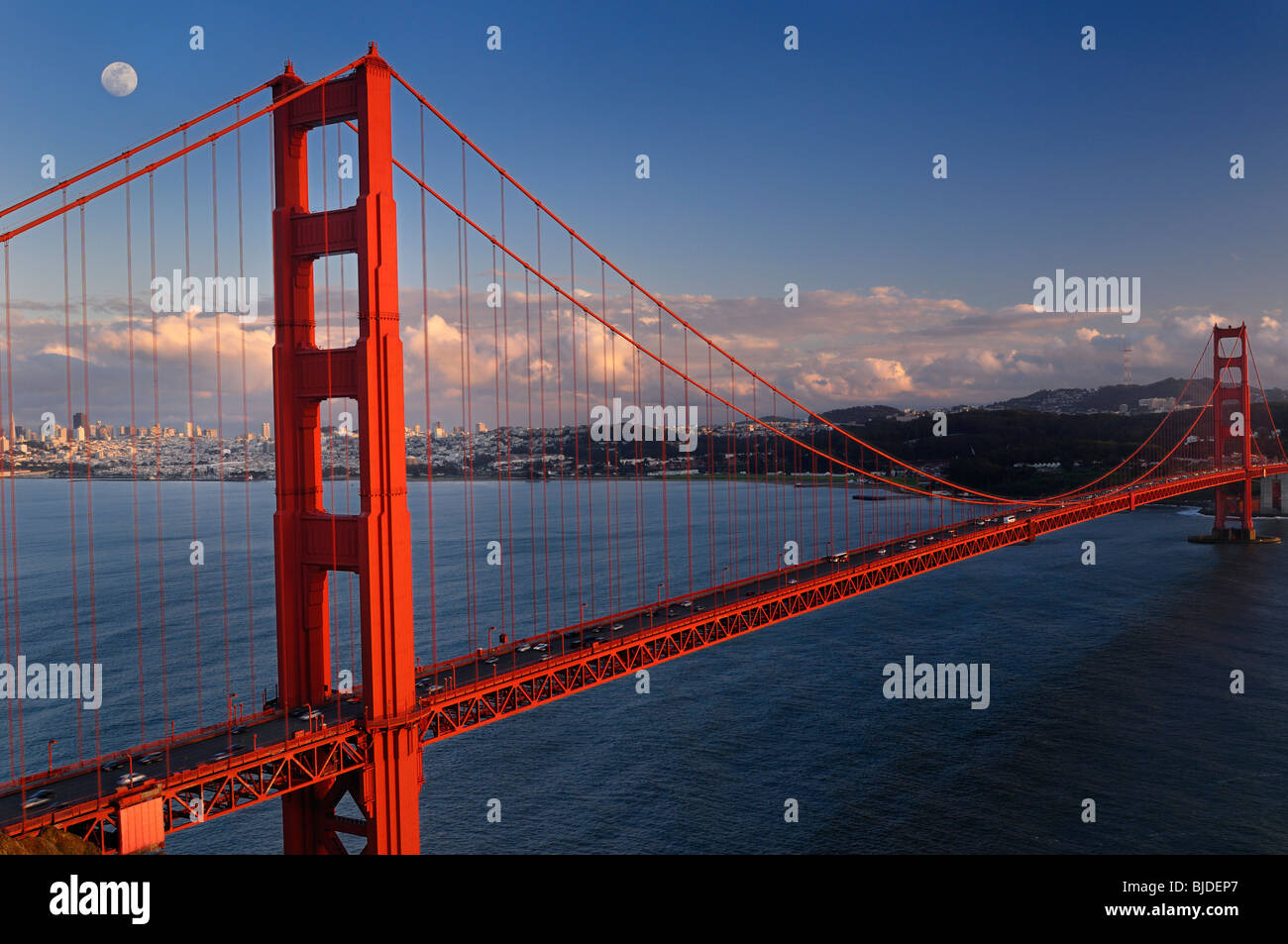 Golden gate skyline hi-res stock photography and images - Alamy