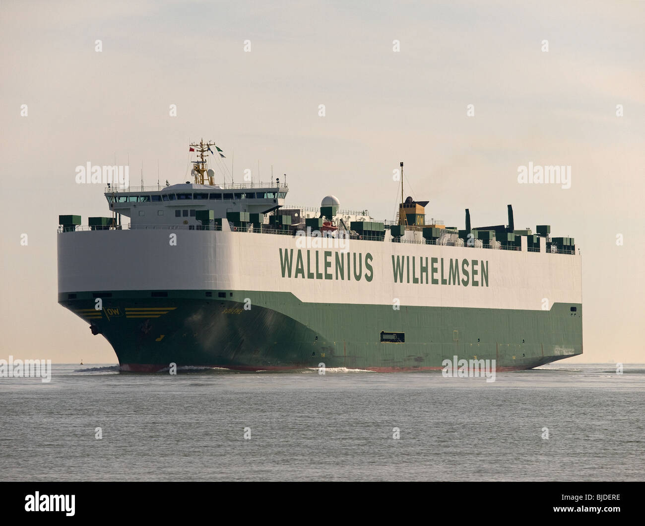 Car transport ship hi-res stock photography and images - Alamy