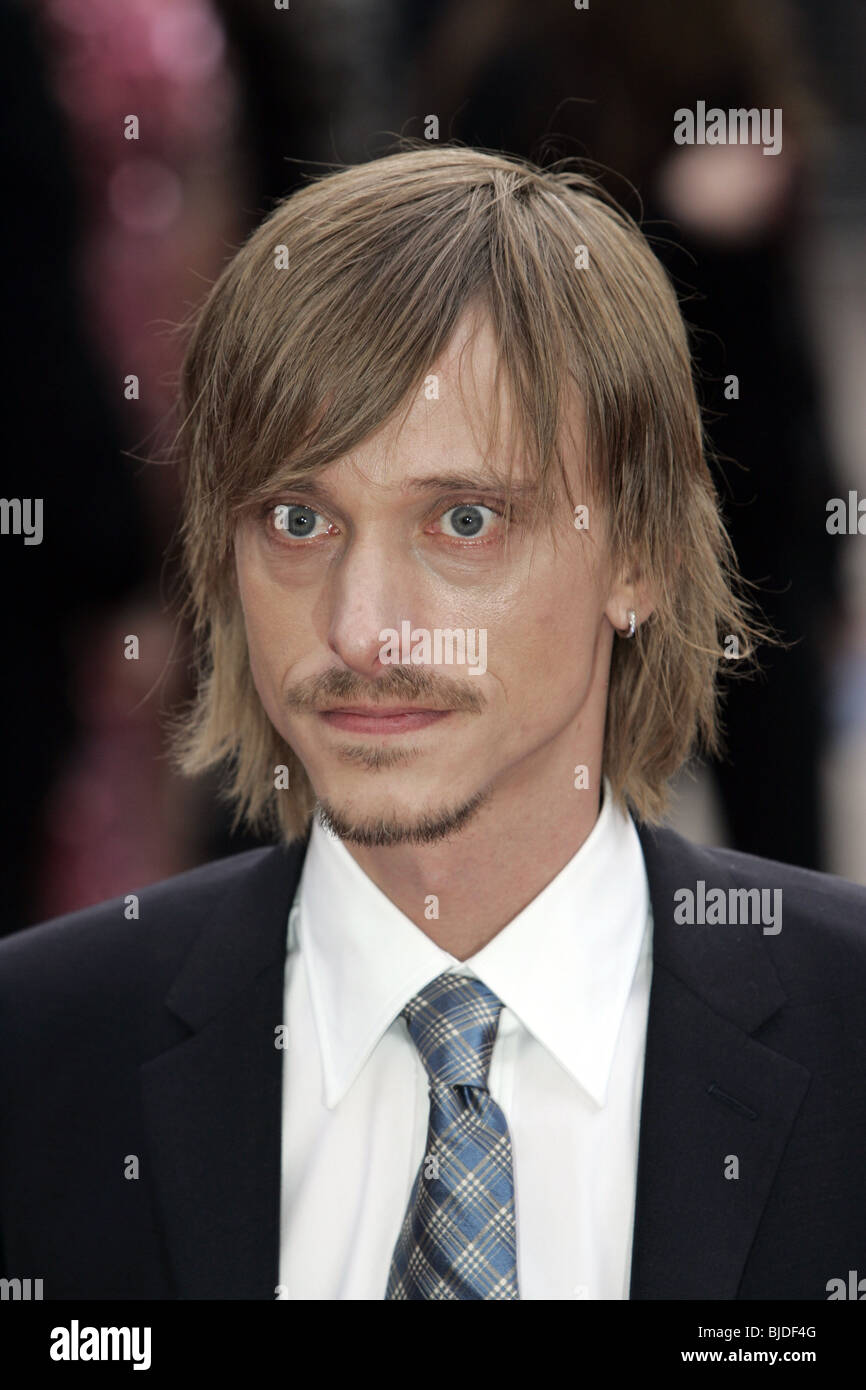 MACKENZIE CROOK THREE AND OUT FILM PREMIERE ODEON CINEMA WEST END ...