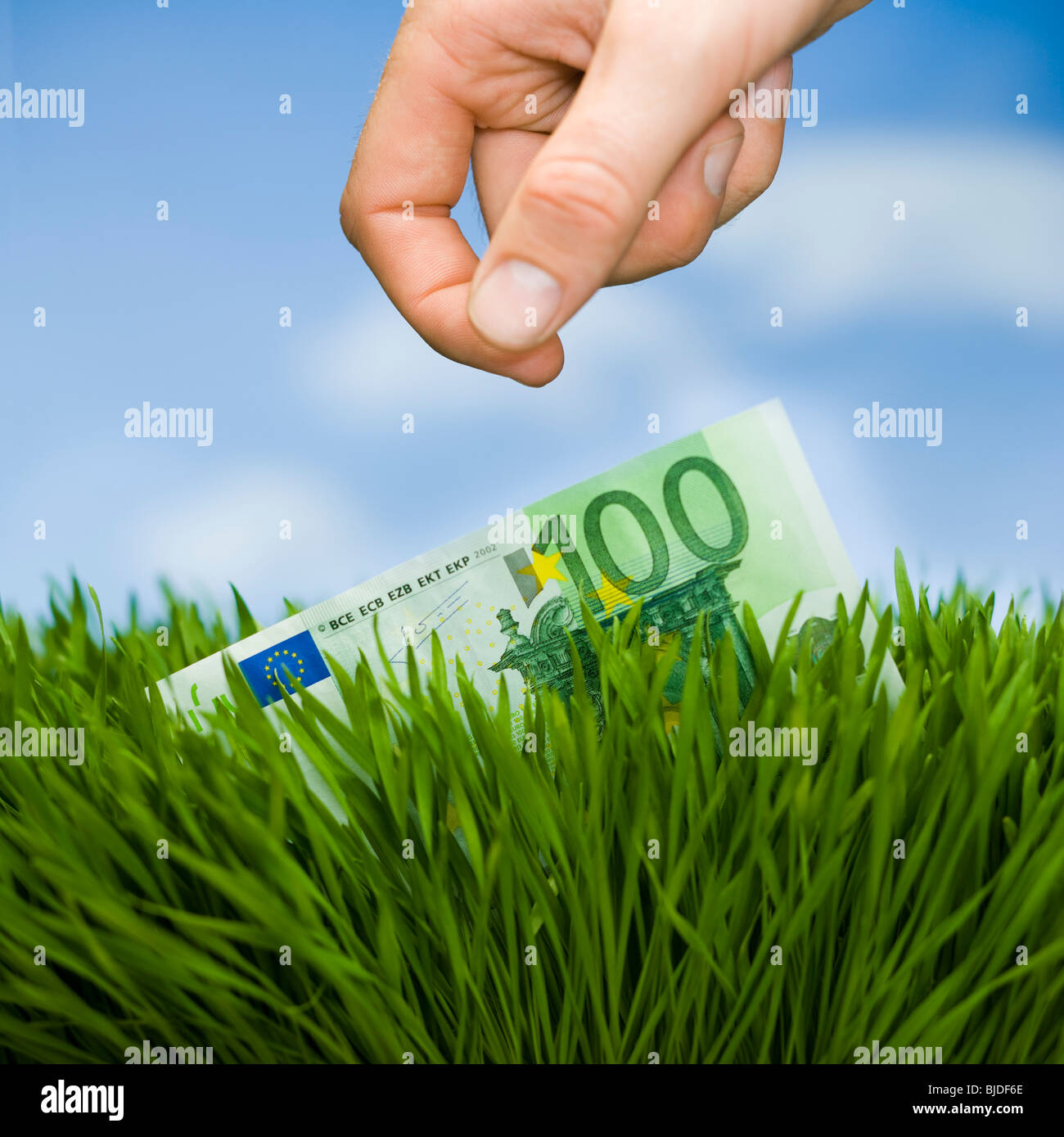 100 euro note hi-res stock photography and images - Alamy