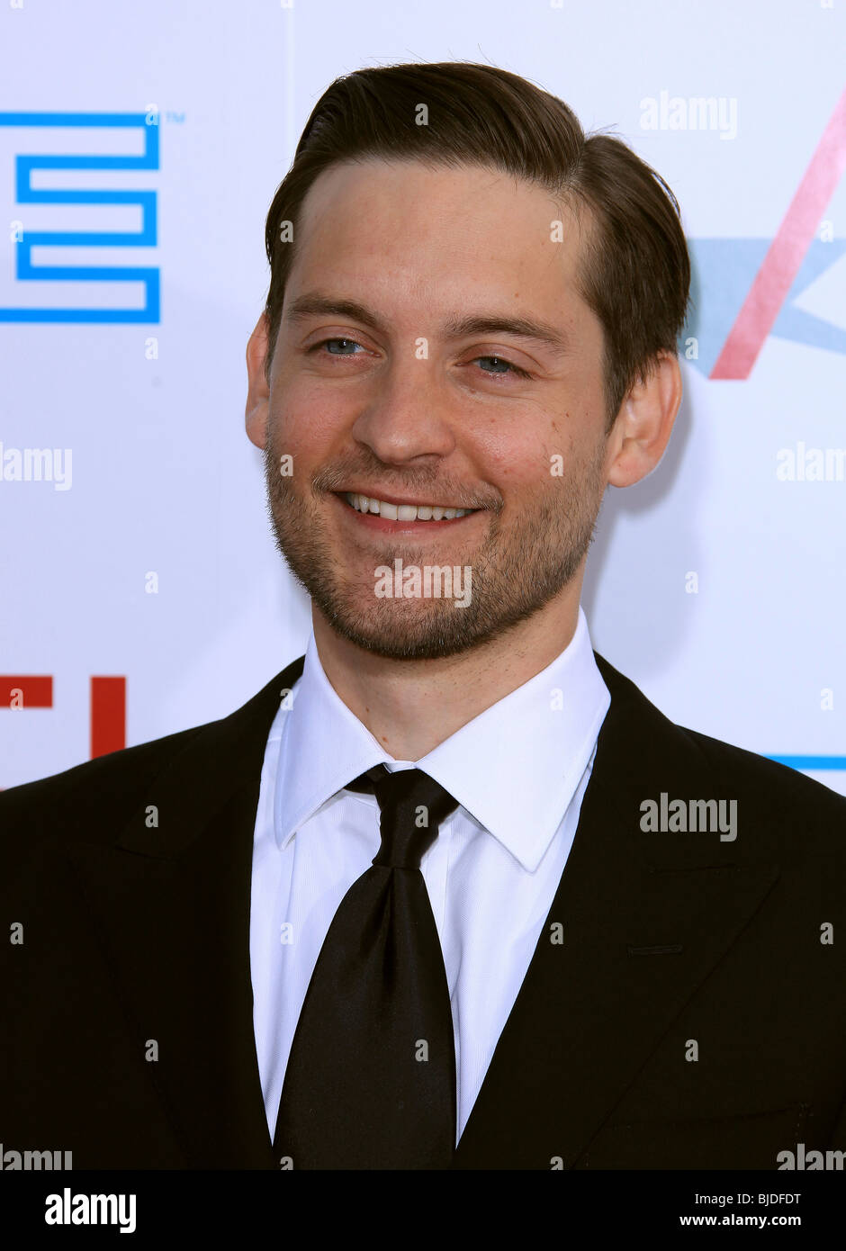 TOBEY MAGUIRE AFI LIFE ACHIEVEMENT AWARD A TRIBUTE TO MICHAEL DOUGLAS ...
