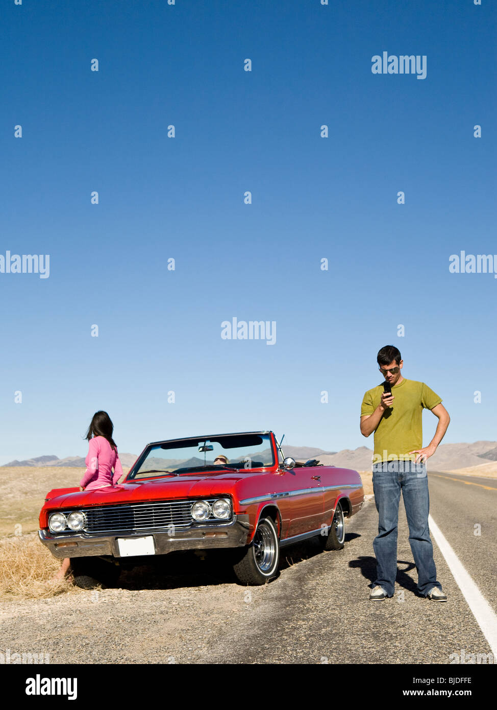 Broken down car hi-res stock photography and images - Alamy