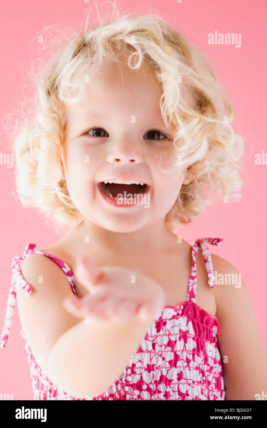 little girl smiling Stock Photo - Alamy