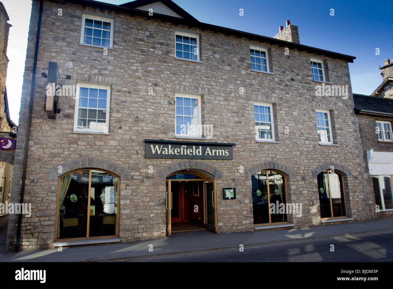 Wakefield inn hi-res stock photography and images - Alamy