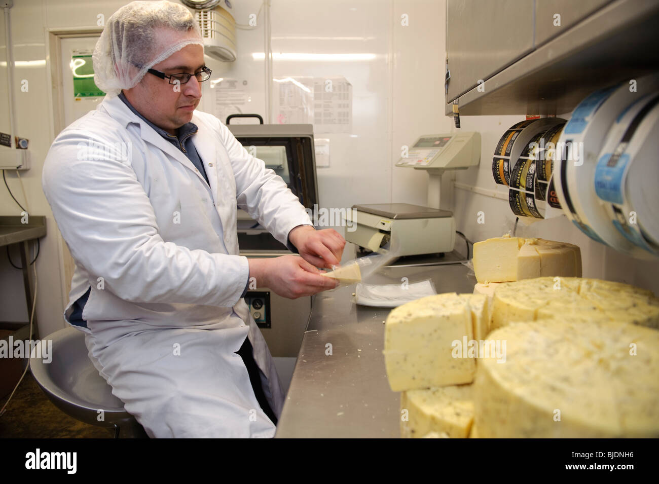 Caws cenarth cheese wales hi-res stock photography and images - Alamy