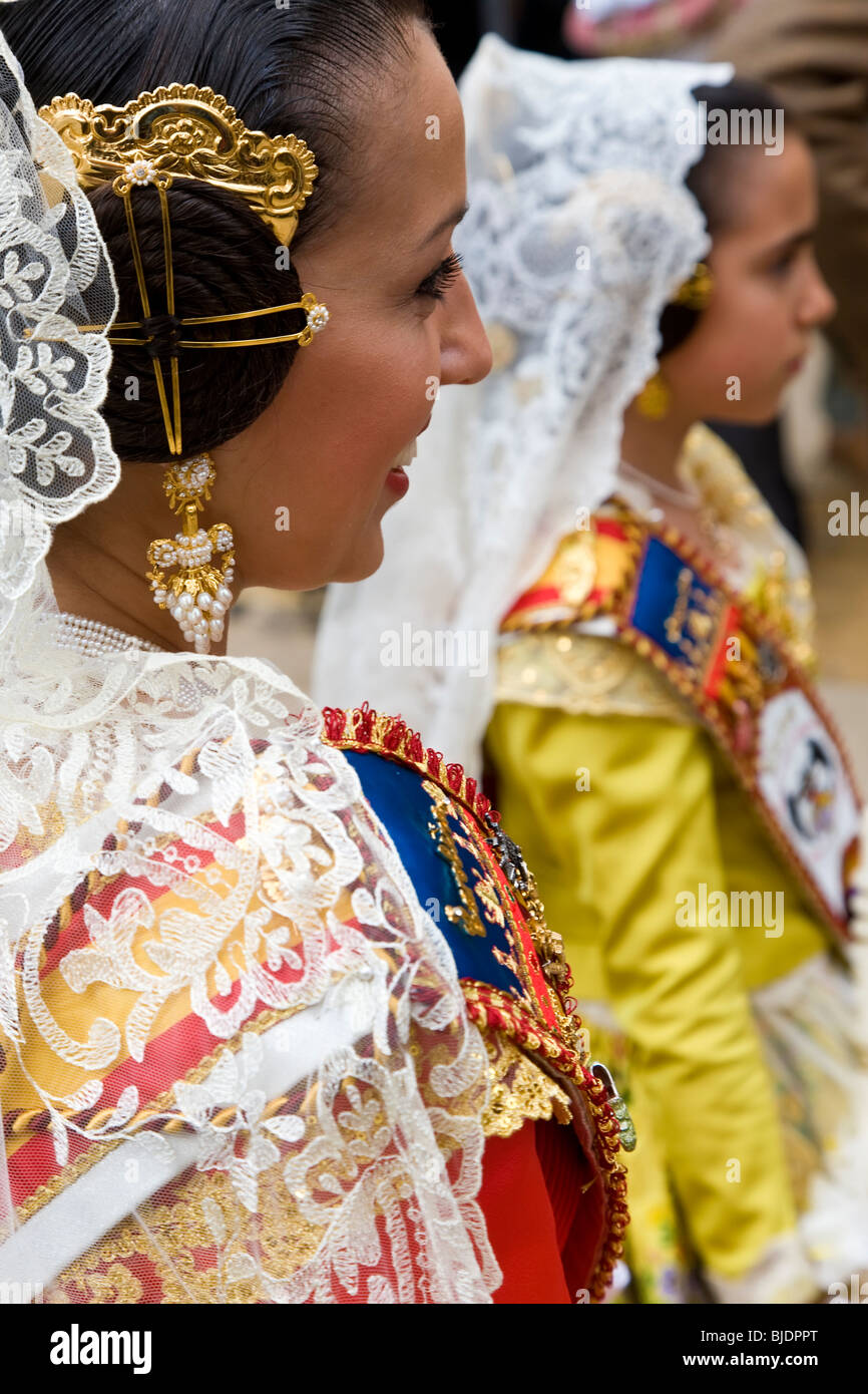 Women in traditional Valencian dress during 'Festa de la Mare de Deu ...