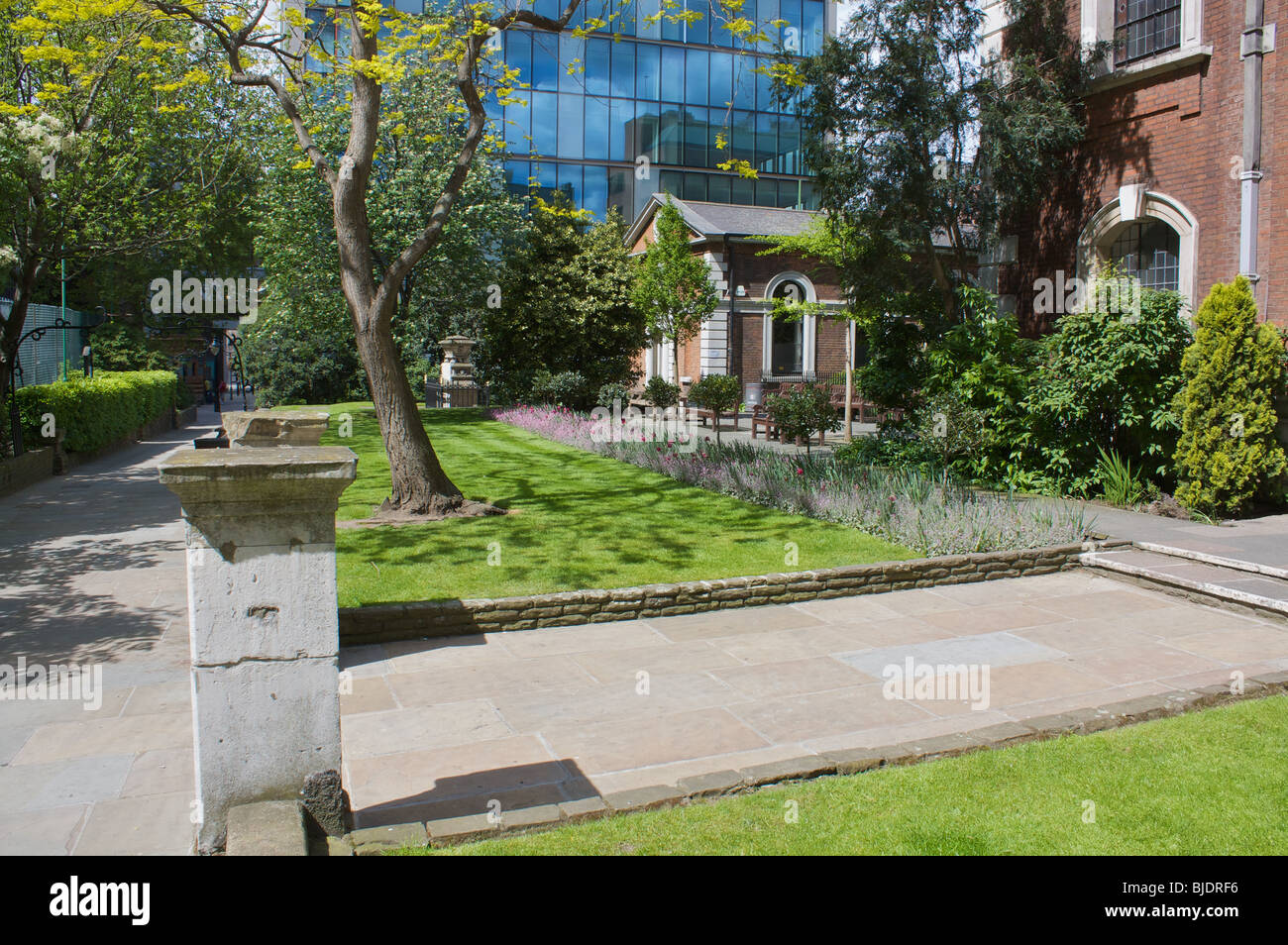 St Botolph's Church, Aldgate, London Stock Photo - Alamy