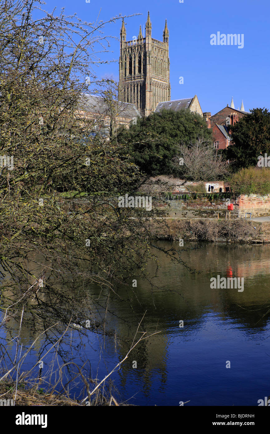Worcester cathedral riverside landscape hi-res stock photography and ...