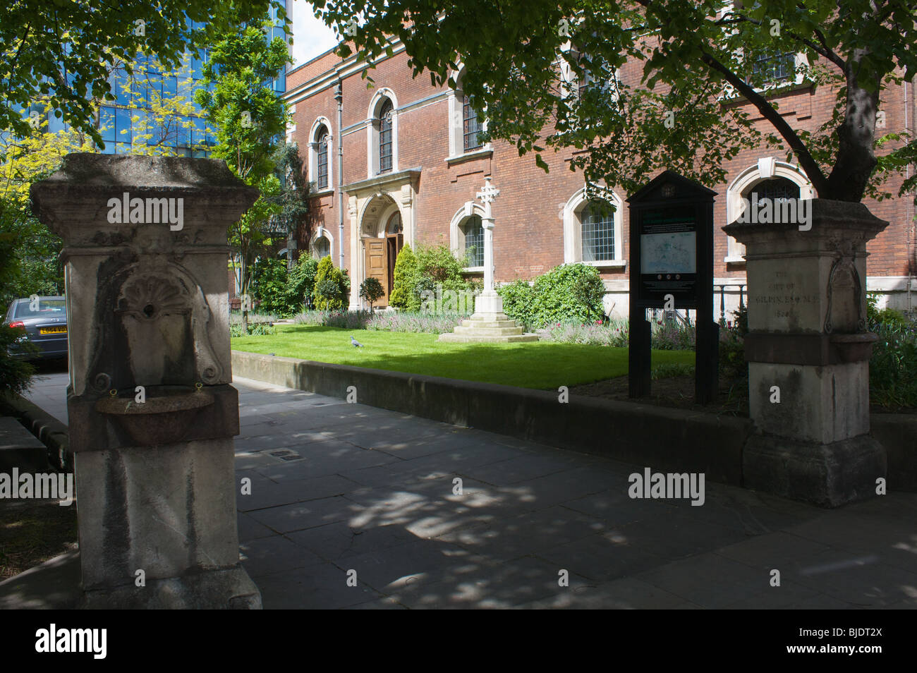 entrance to St Botolph's Church, Aldgate, London Stock Photo - Alamy
