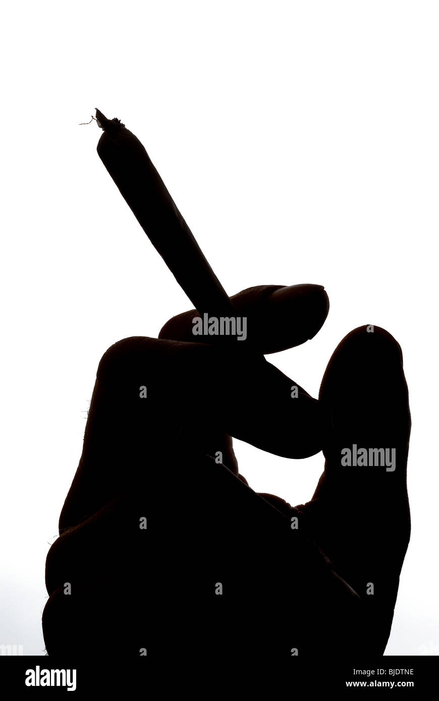 CANNABIS JOINT, REEFER, SPLIFF, MARIJUANA CIGARETTE Stock Photo - Alamy