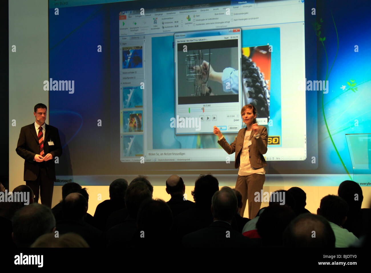 Worlds largest company hi-res stock photography and images - Alamy