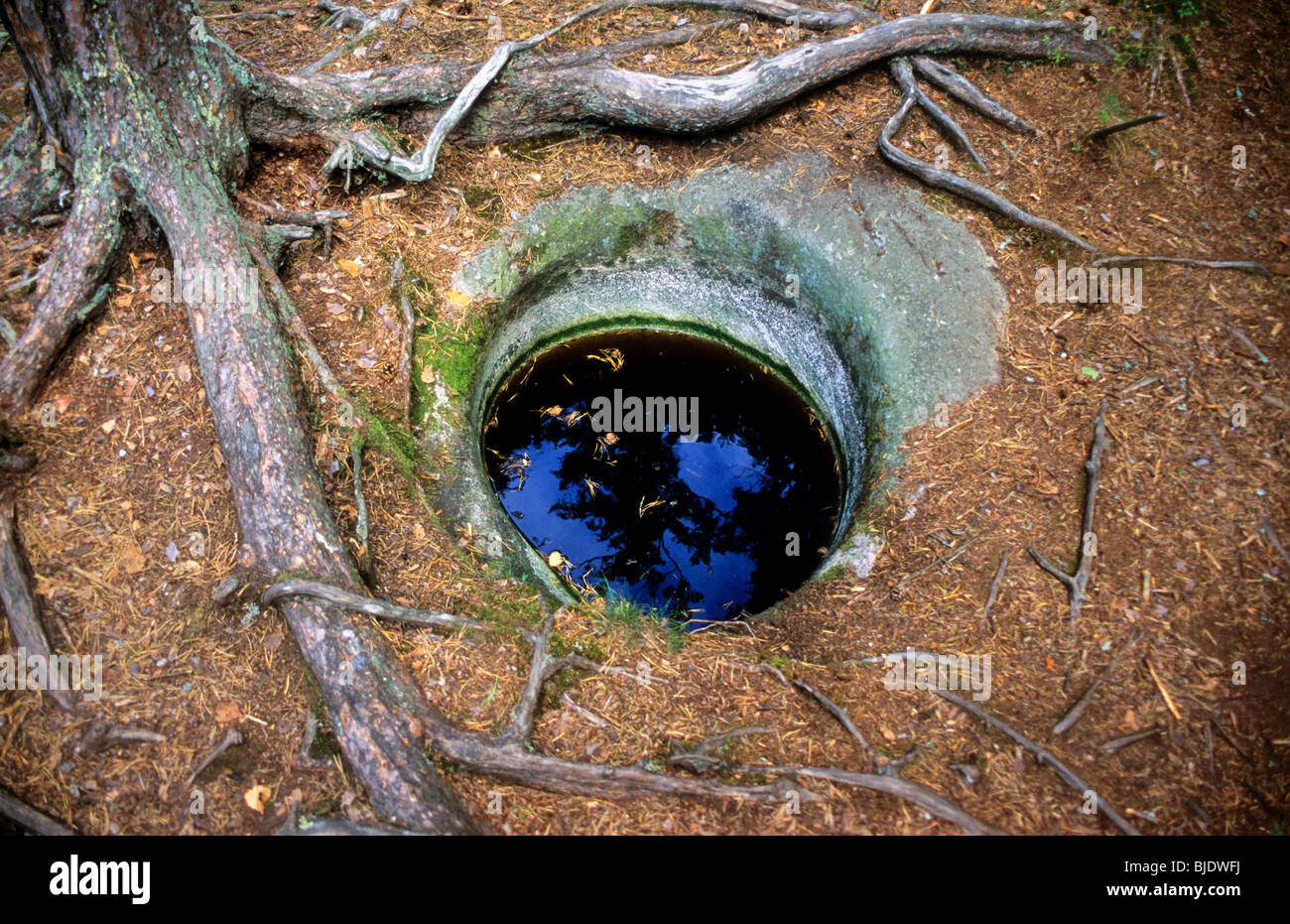 Pothole pond hi-res stock photography and images - Alamy