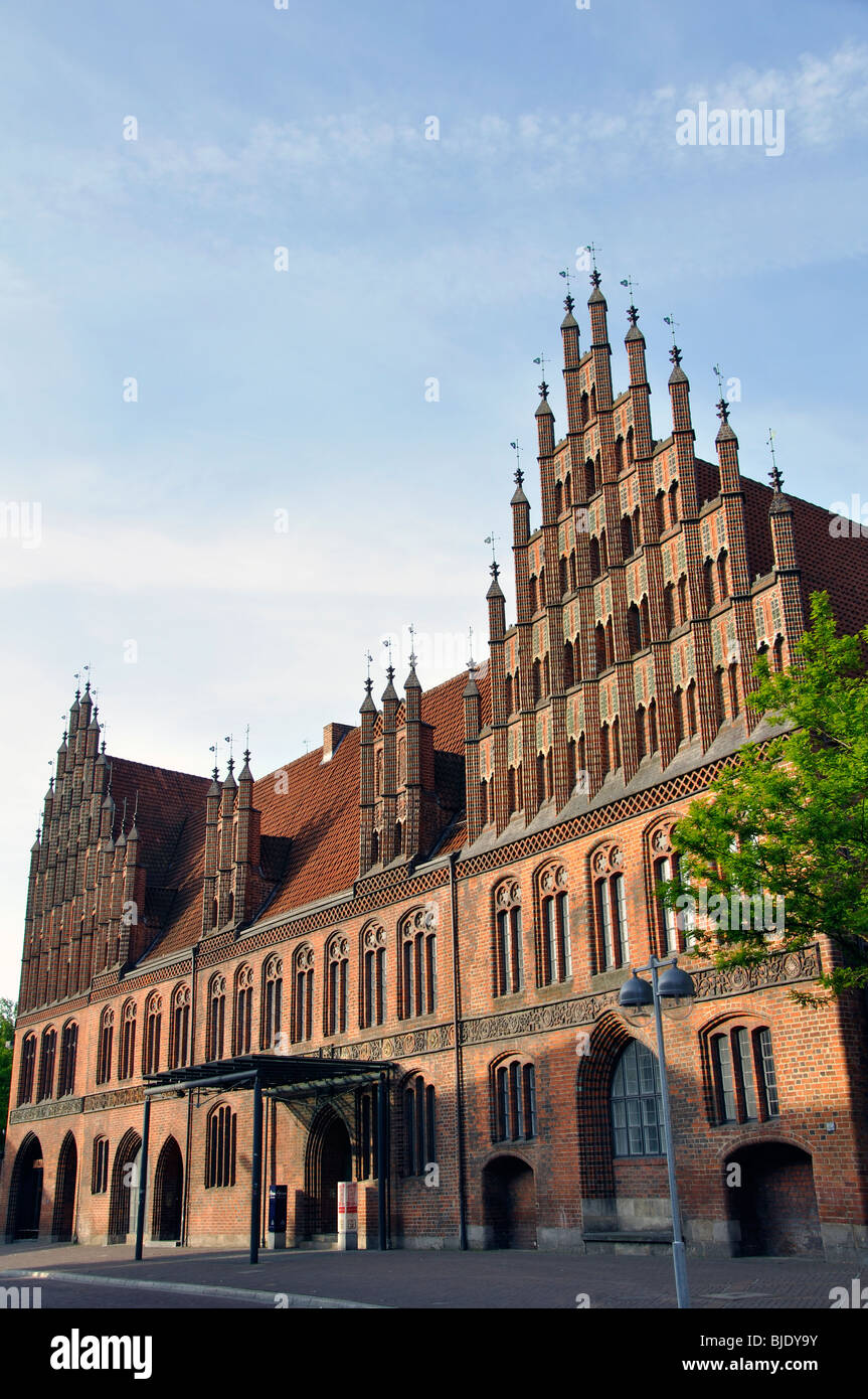 Old town hall hanover hi-res stock photography and images - Alamy