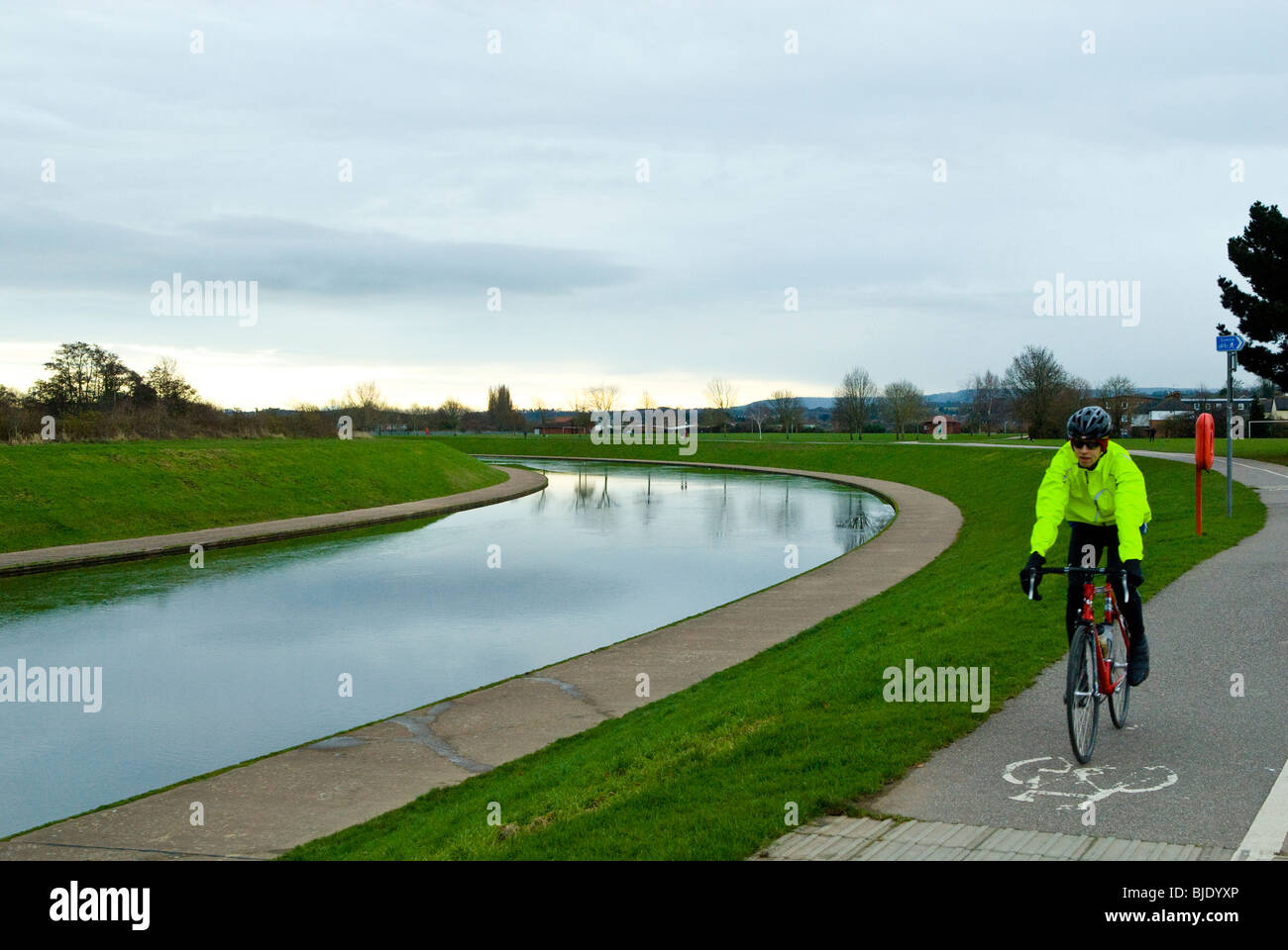 Cyclist riding on path river hi-res stock photography and images - Alamy