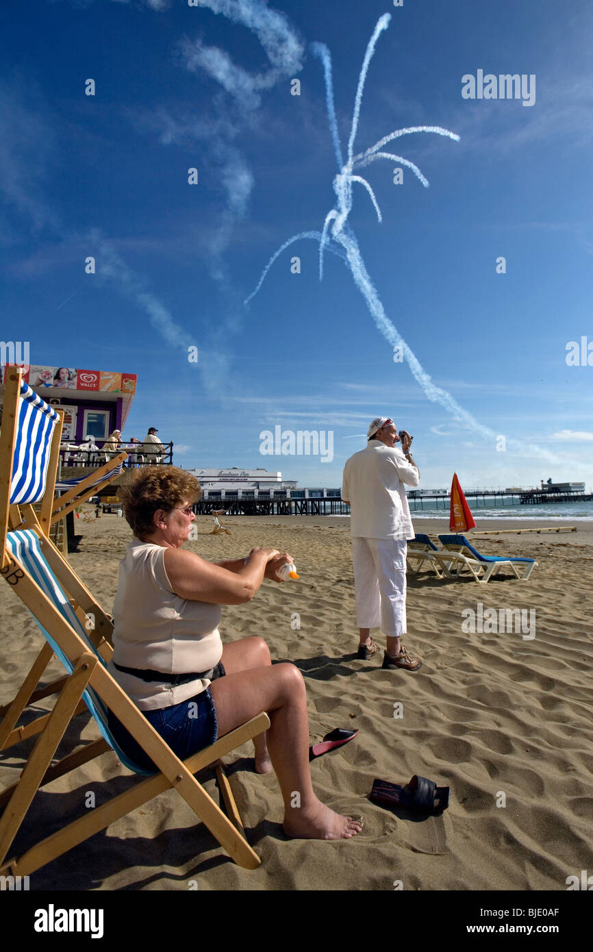 the red arrows fly overhead on the isle of wight Stock Photo - Alamy