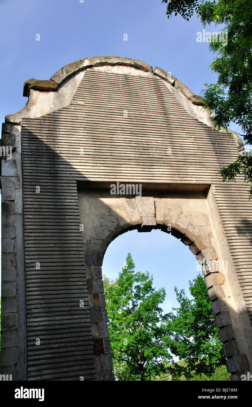 Hanover gate hi-res stock photography and images - Alamy