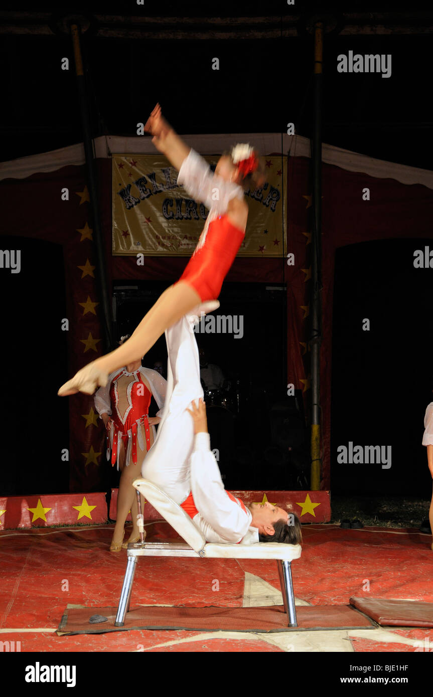 Strongman act hi-res stock photography and images - Alamy