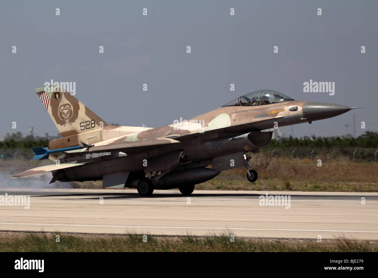 Israeli Air Force (IAF) F-16C Fighter jet at take off Stock Photo - Alamy Israeli Air Force (IAF) F-16C Fighter jet at take off Stock Photo - Alamy