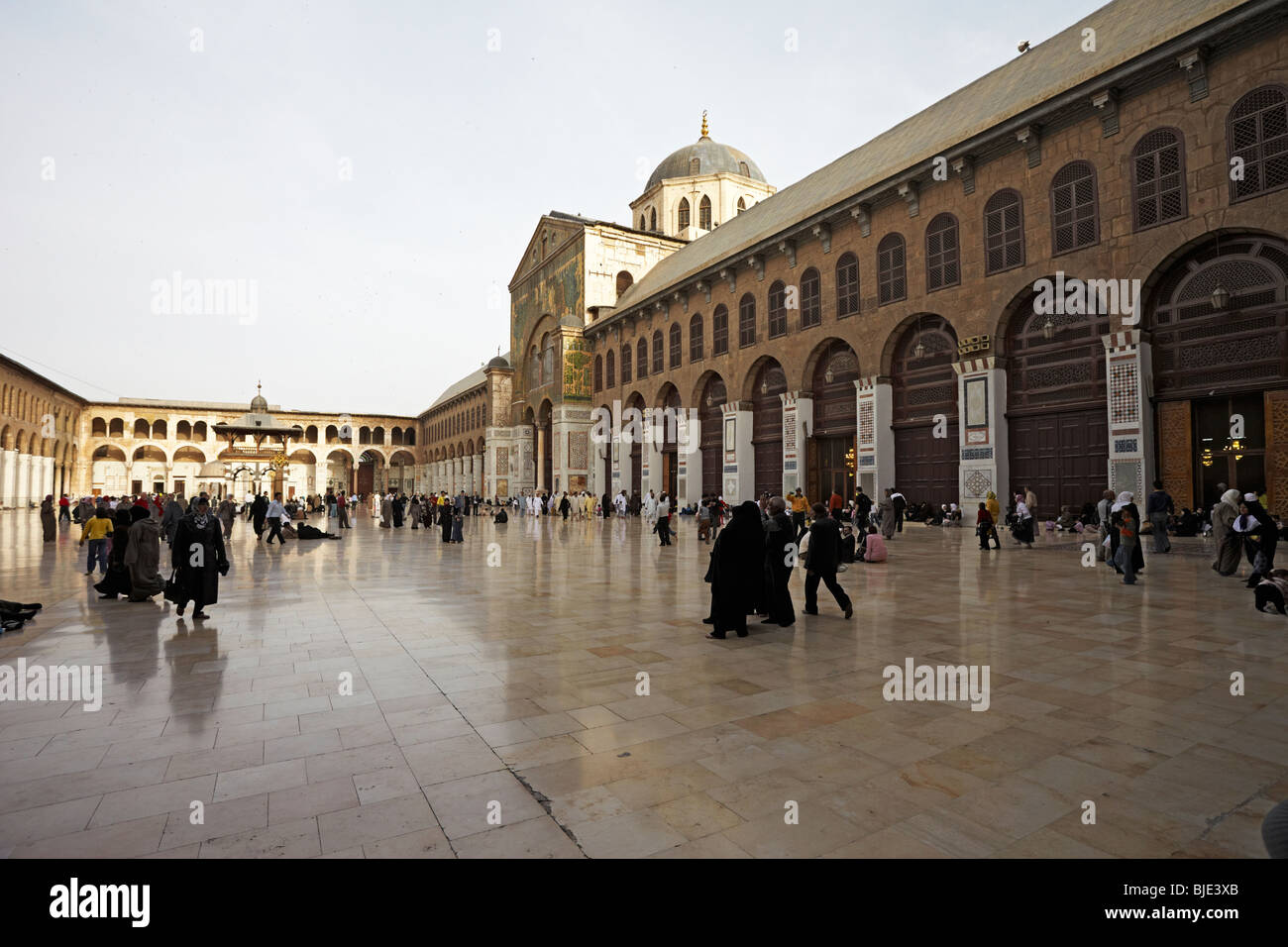 Syria The Courtyard The Great Mosque Stock Photos & Syria The Courtyard ...