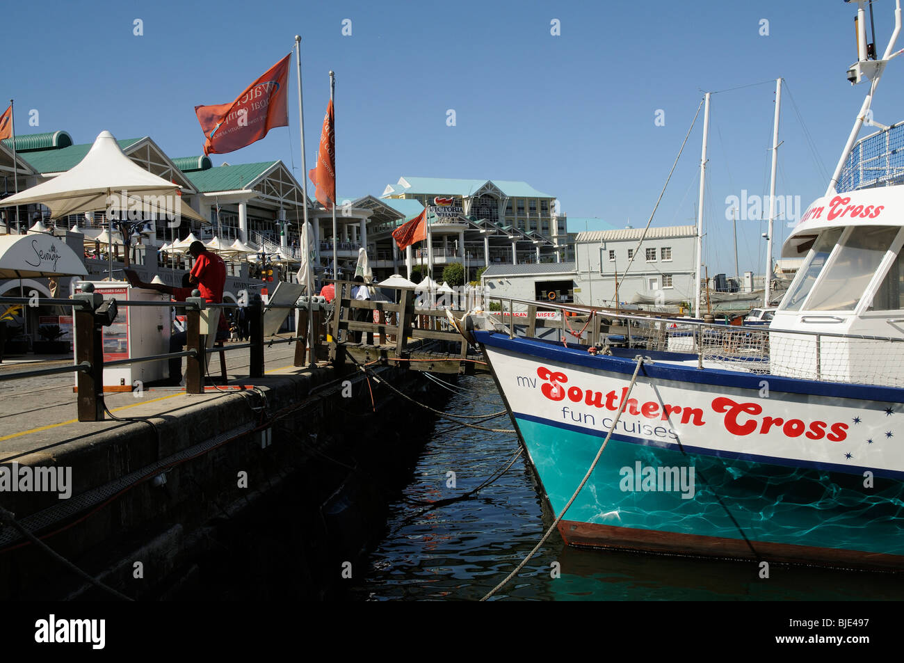 Cape town waterfront tourist cruise hi-res stock photography and images ...