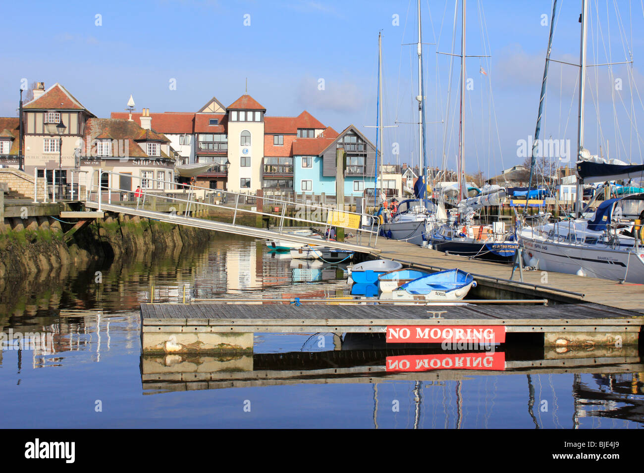Lymington new forest town centre hi-res stock photography and images ...