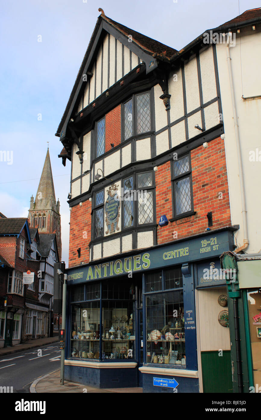 Lyndhurst Town High Resolution Stock Photography and Images - Alamy