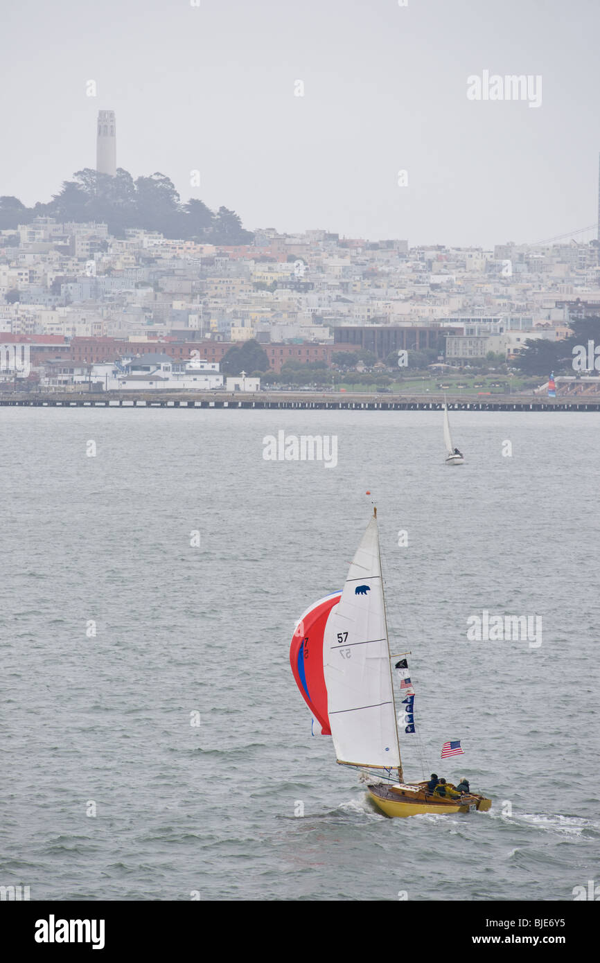 Spinnaker run hi-res stock photography and images - Alamy