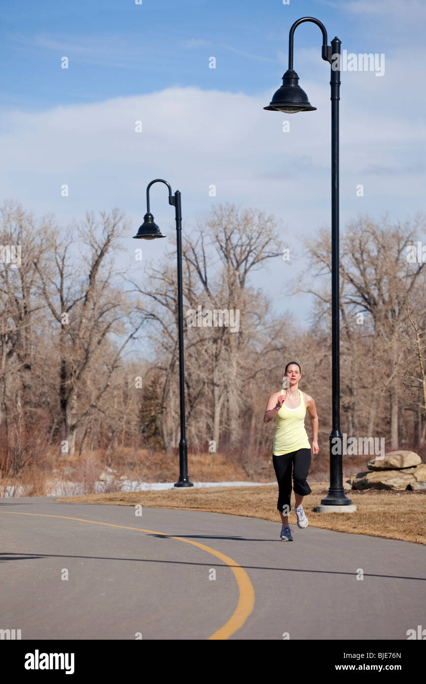 Running along a pathway hi-res stock photography and images - Alamy