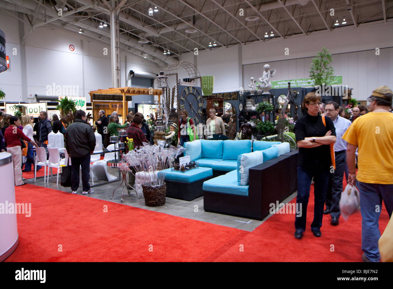 People crowd blue hi-res stock photography and images - Alamy