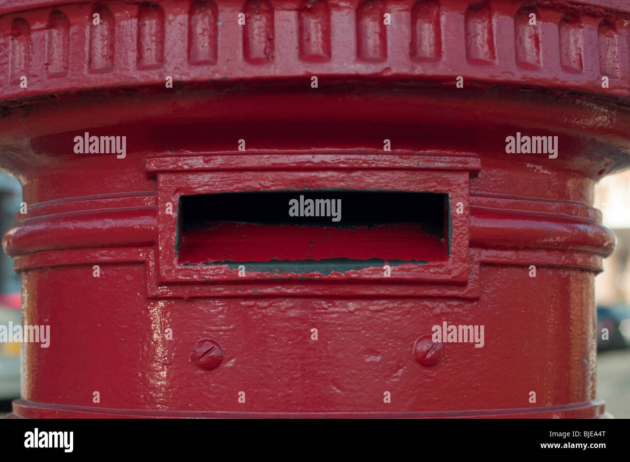 Red london postbox hi-res stock photography and images - Alamy