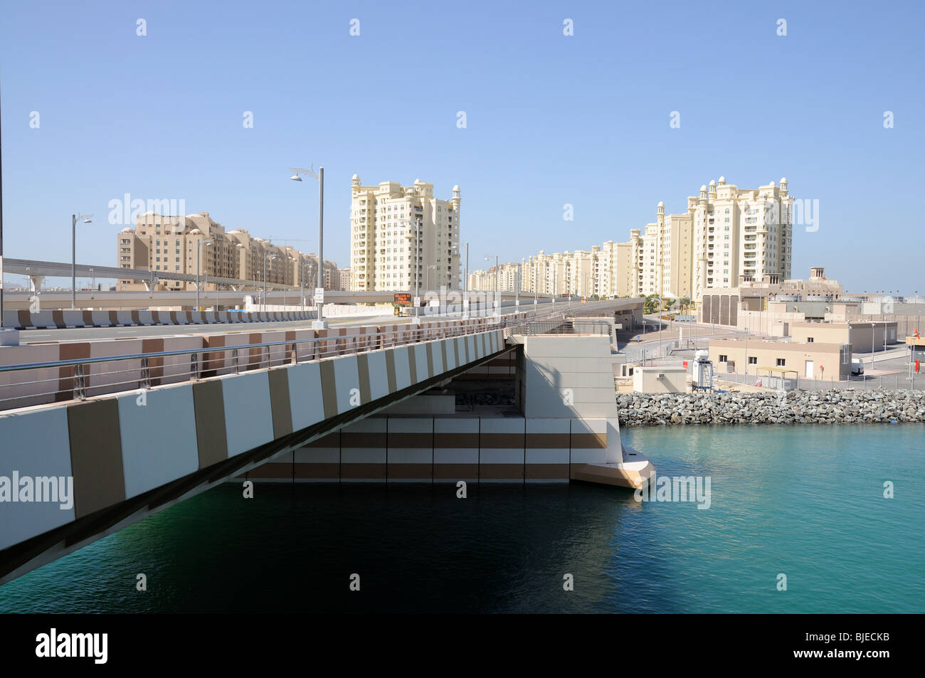 Bridge to Palm Jumeirah, Dubai United Arab Emirates Stock Photo - Alamy