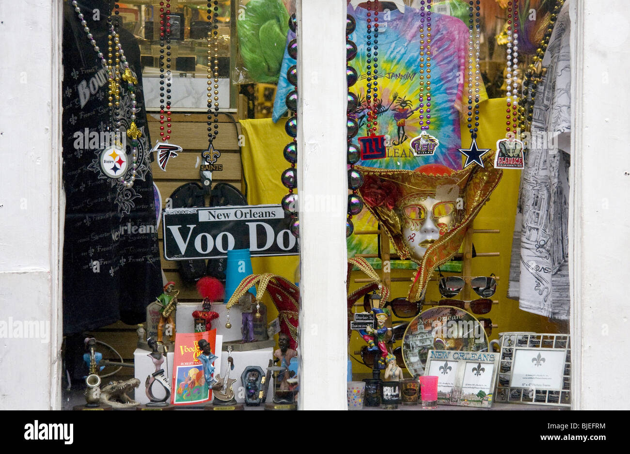 Voodoo dolls hi-res stock photography and images - Alamy