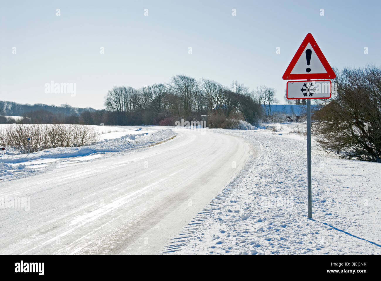 Slippery icy road hi-res stock photography and images - Alamy