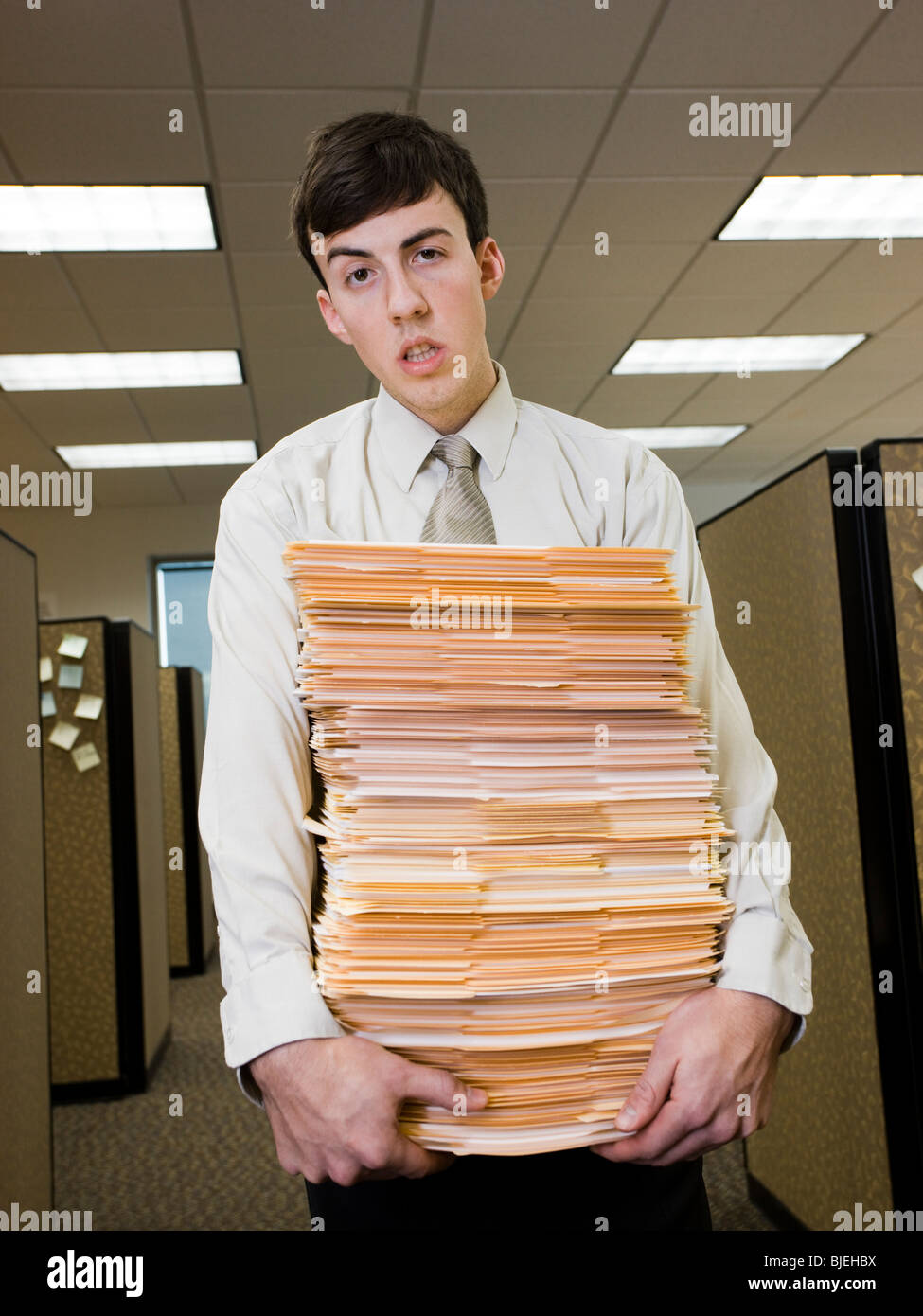 Office worker file hi-res stock photography and images - Alamy