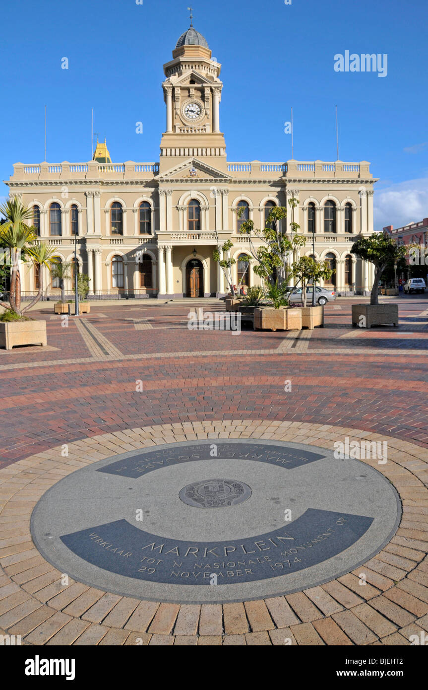 City hall and the market square of port elizabeth hi-res stock ...