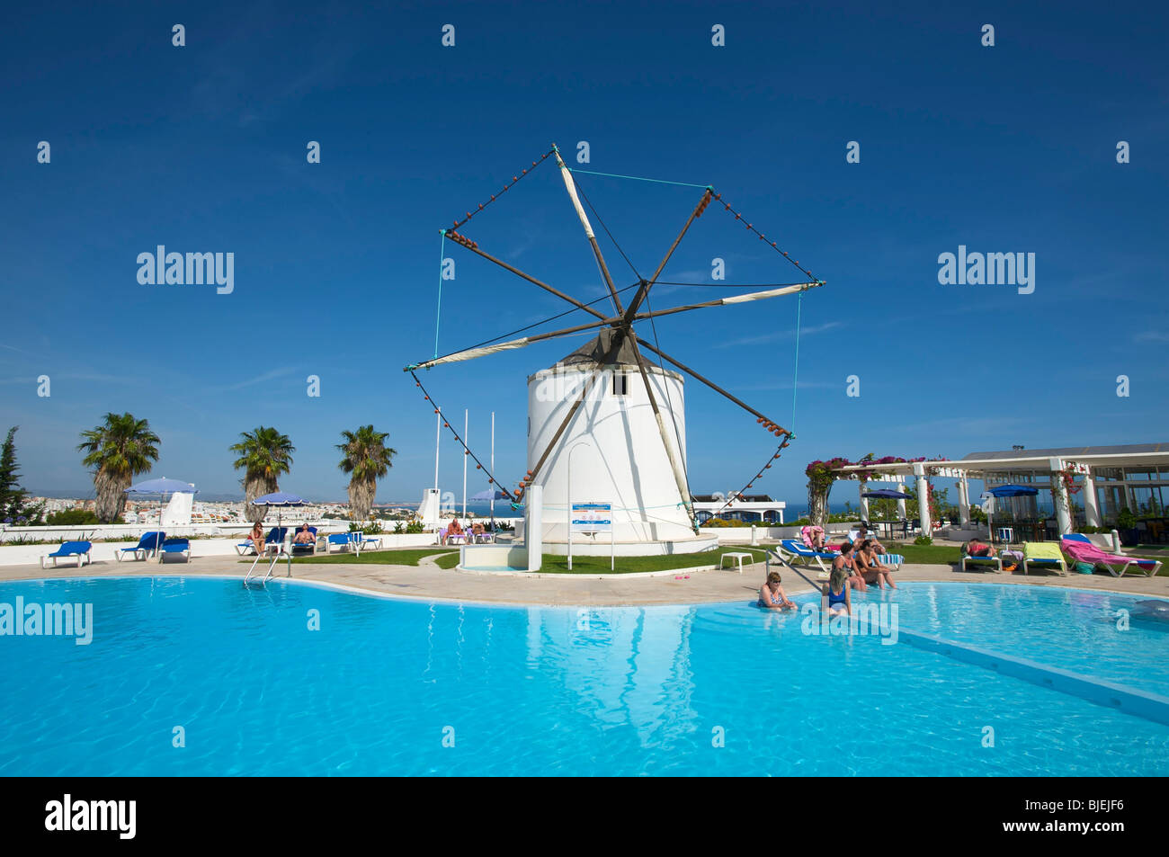 Algarve resort hi-res stock photography and images - Alamy