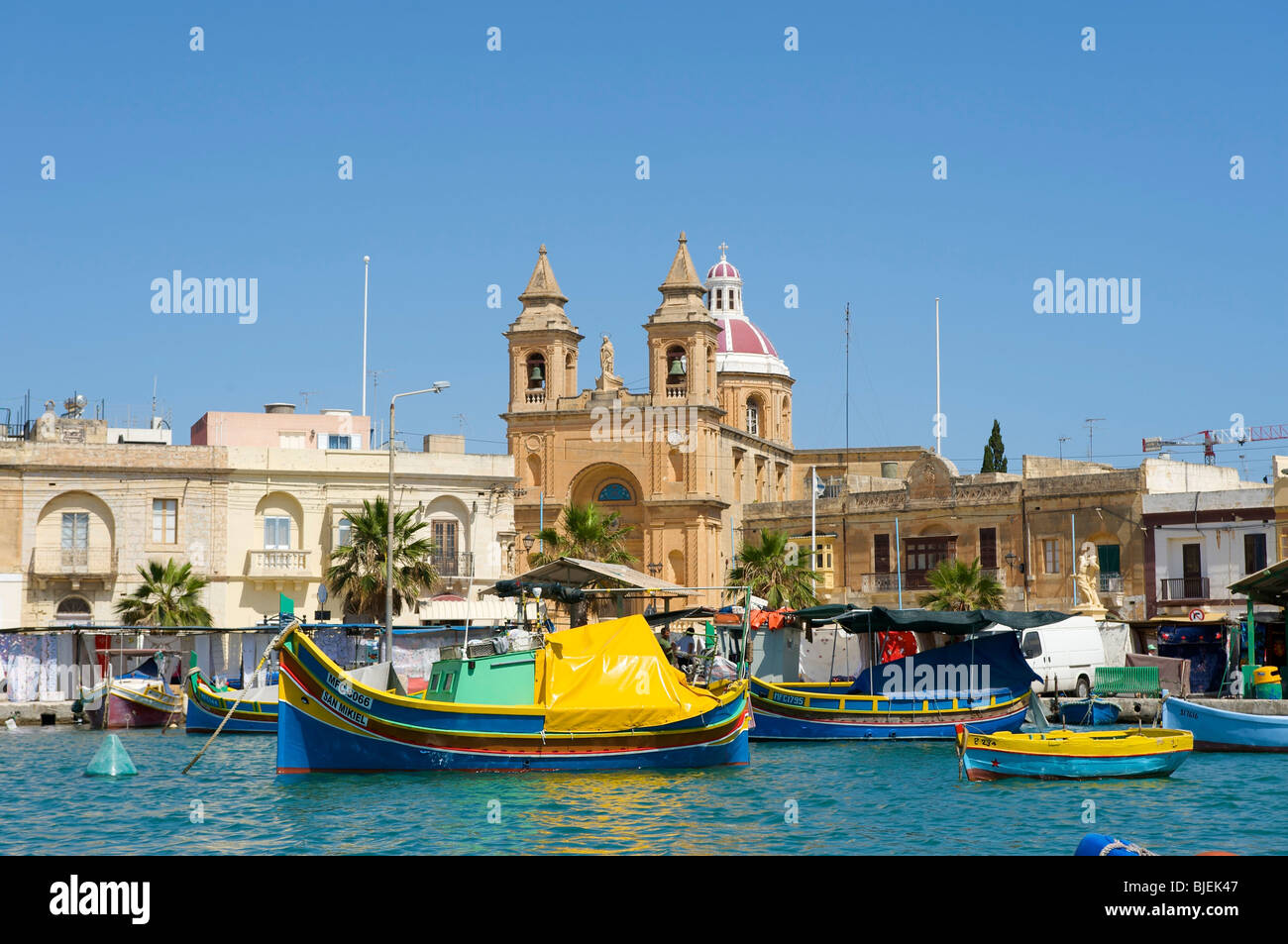 Fishing boats background city hi-res stock photography and images - Alamy