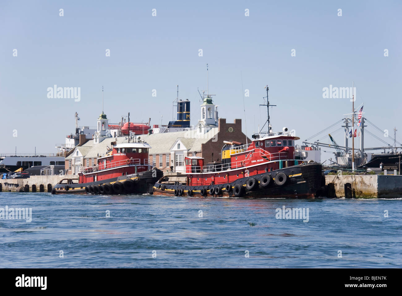 Tug boat canal deluge hi-res stock photography and images - Alamy
