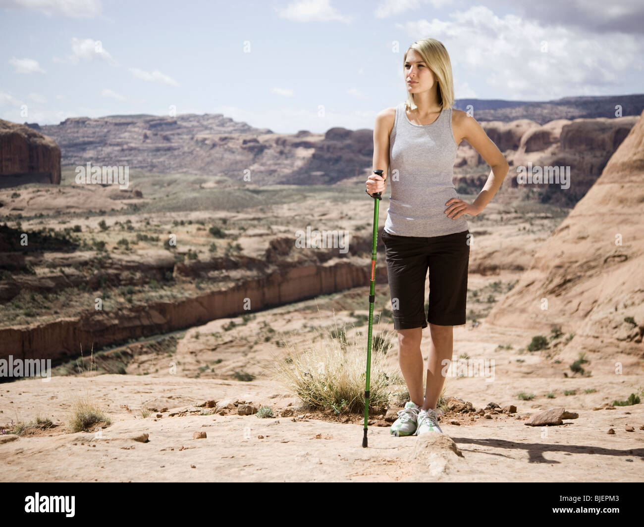 woman in the desert Stock Photo - Alamy